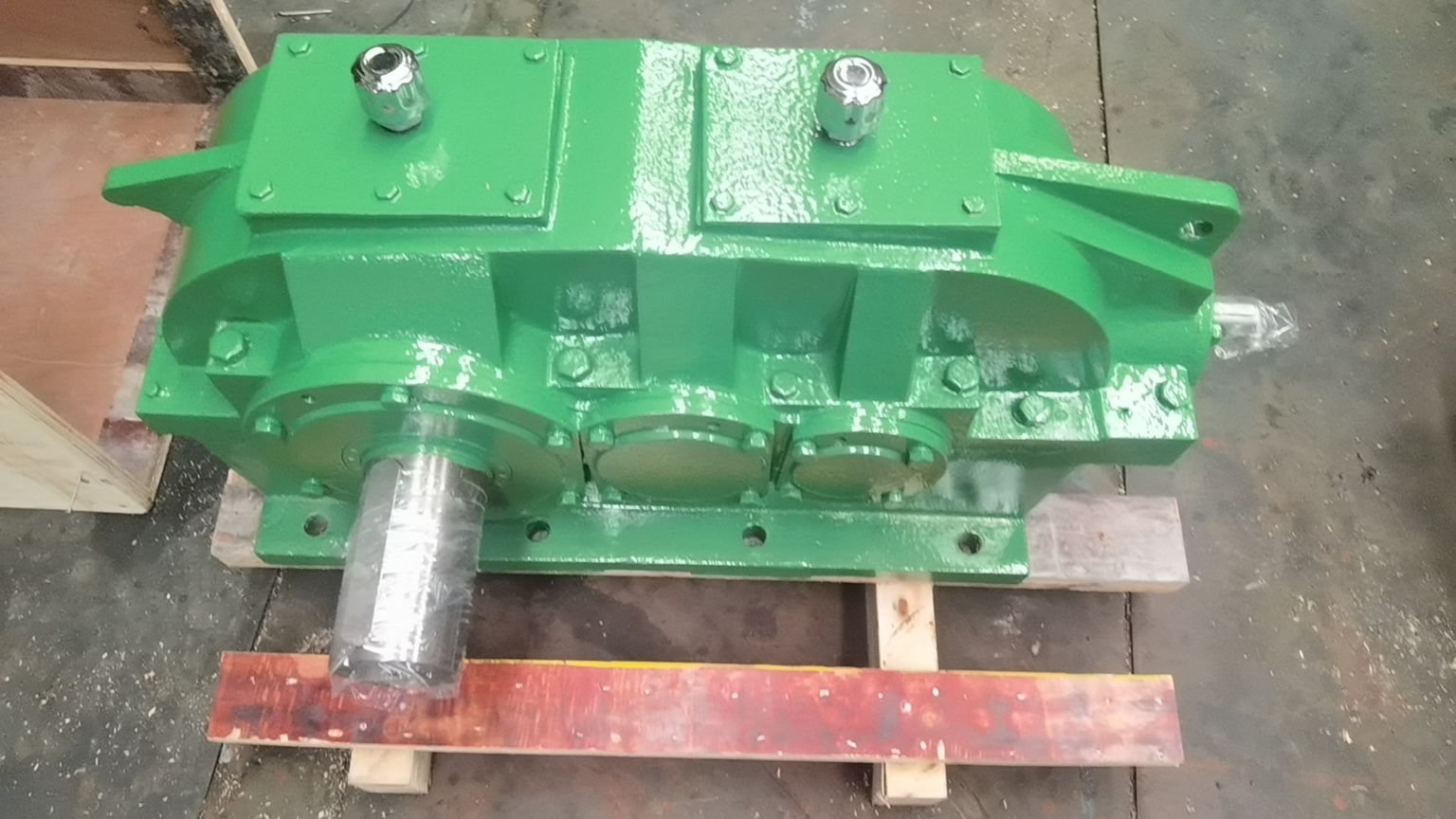 KZN series triple reduction bevel helical gear unit - Helical ...